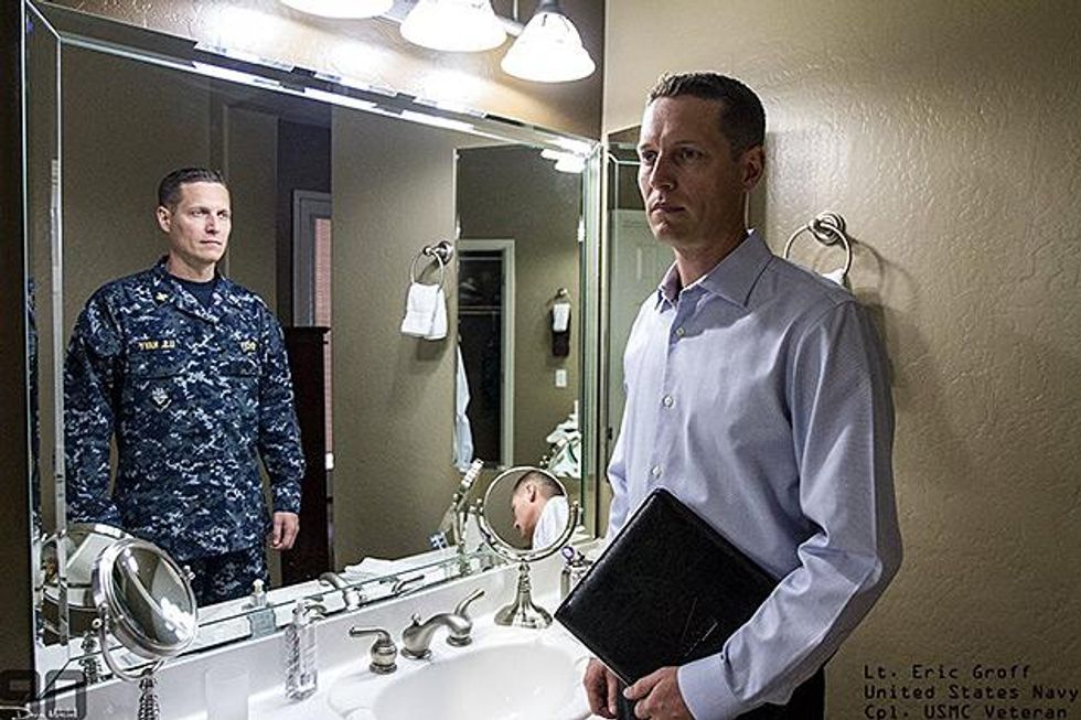 14 Stunning Photos of LGBT Military Personnel