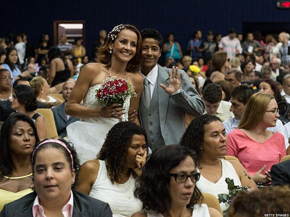 PHOTOS: Brazilian Couples Get Married En Masse