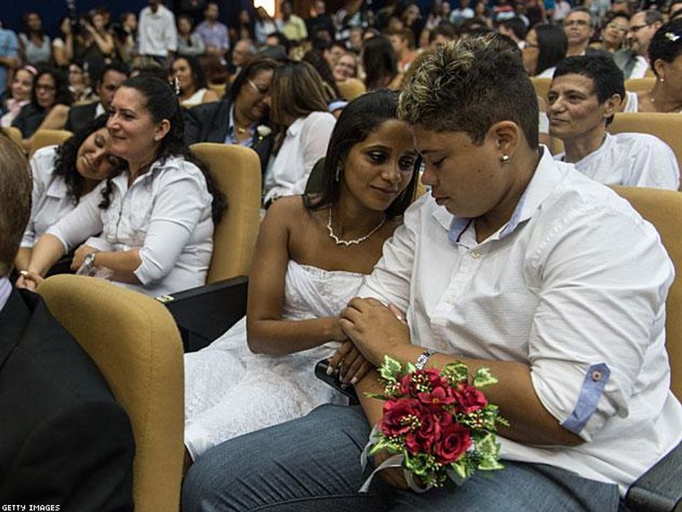 PHOTOS: Brazilian Couples Get Married En Masse