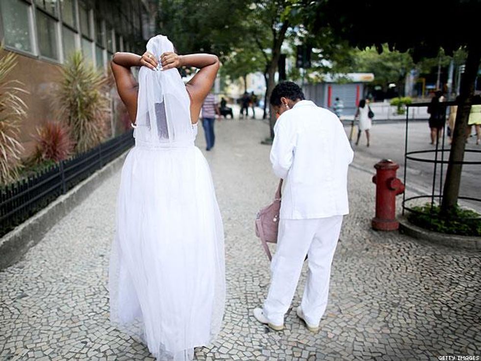 PHOTOS: Brazilian Couples Get Married En Masse