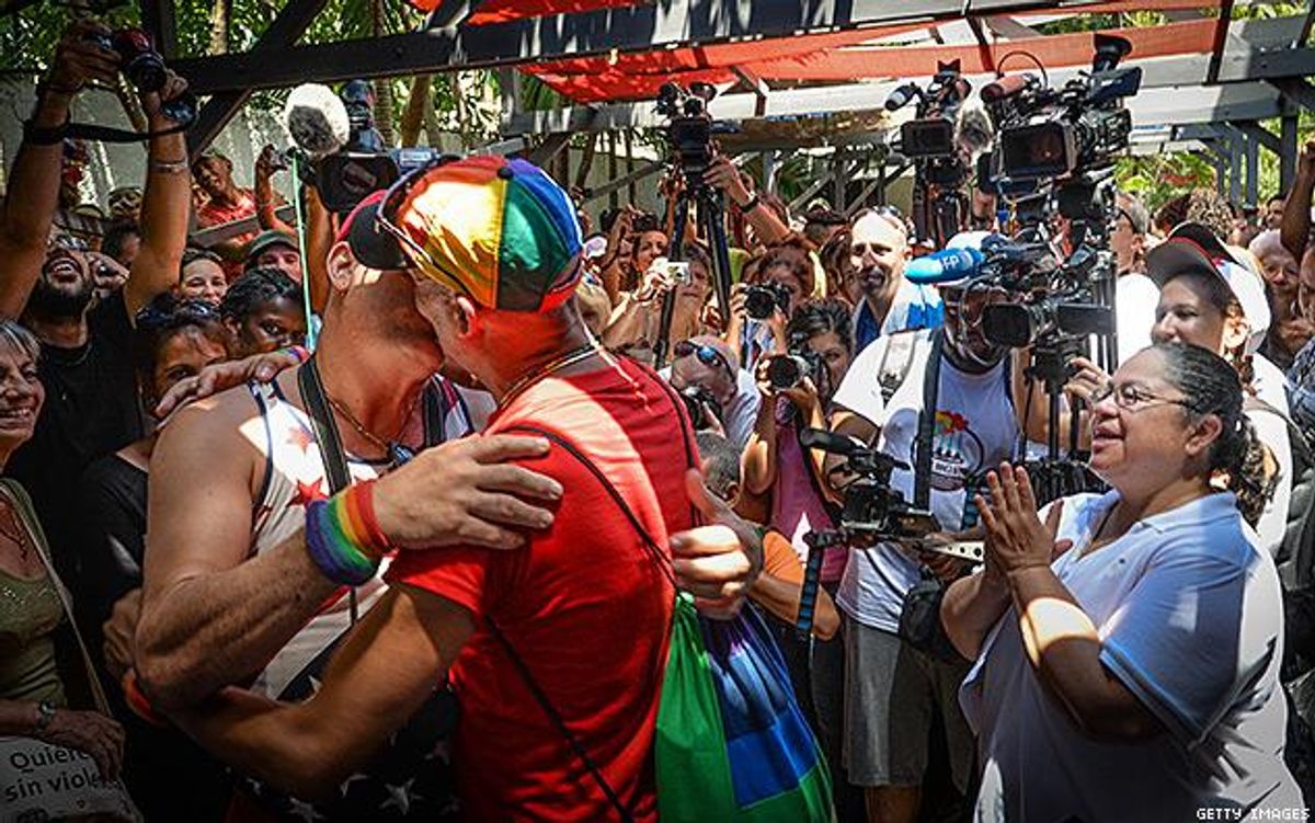 PHOTOS: LGBT Cubans Show Their Pride