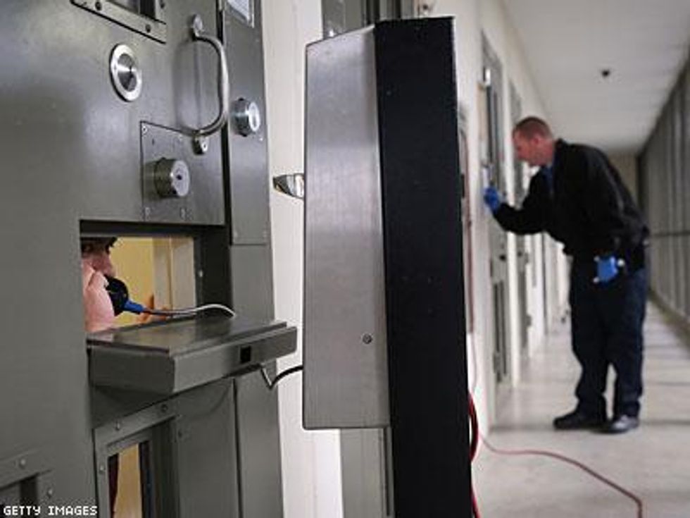 How New Immigration Detention Guidelines Fail Trans Inmates