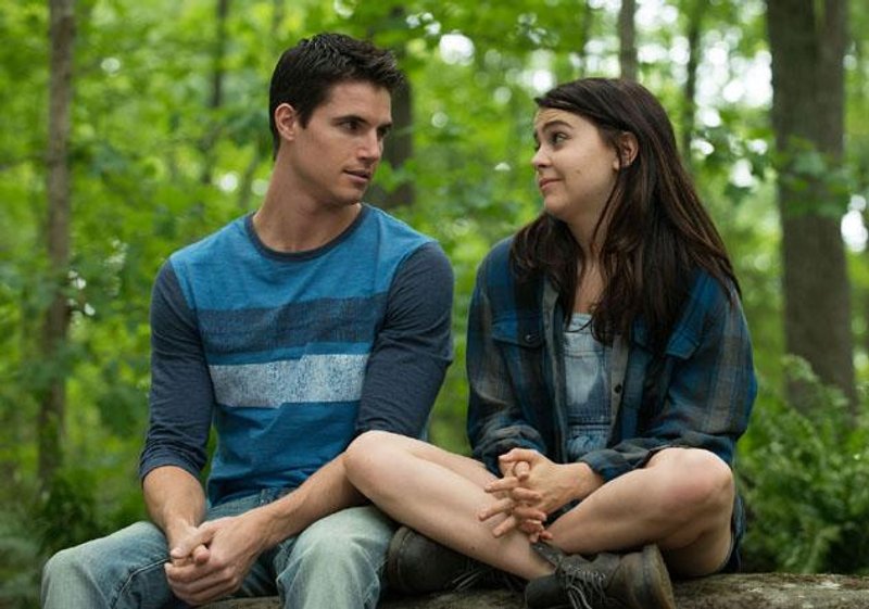 Mae Whitman The Duff Mae Whitman & The Duff Cast // I Dont Remember