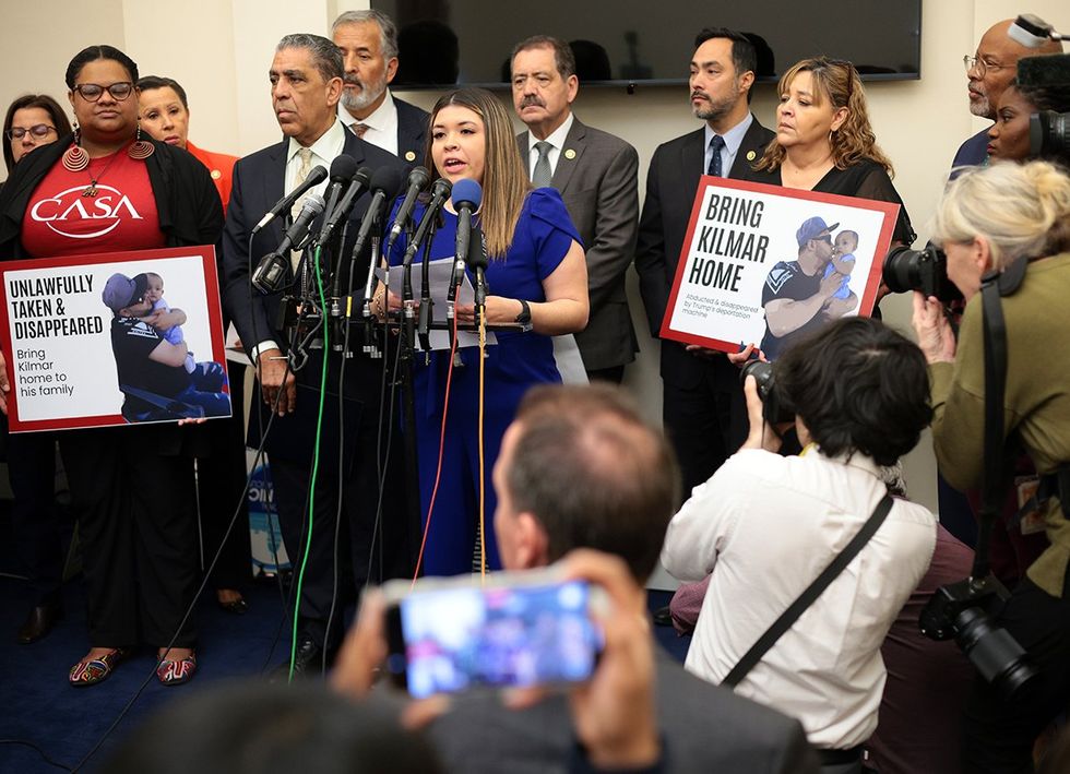 Second bad cop linked to lawless Trump deportations | Advocate.com