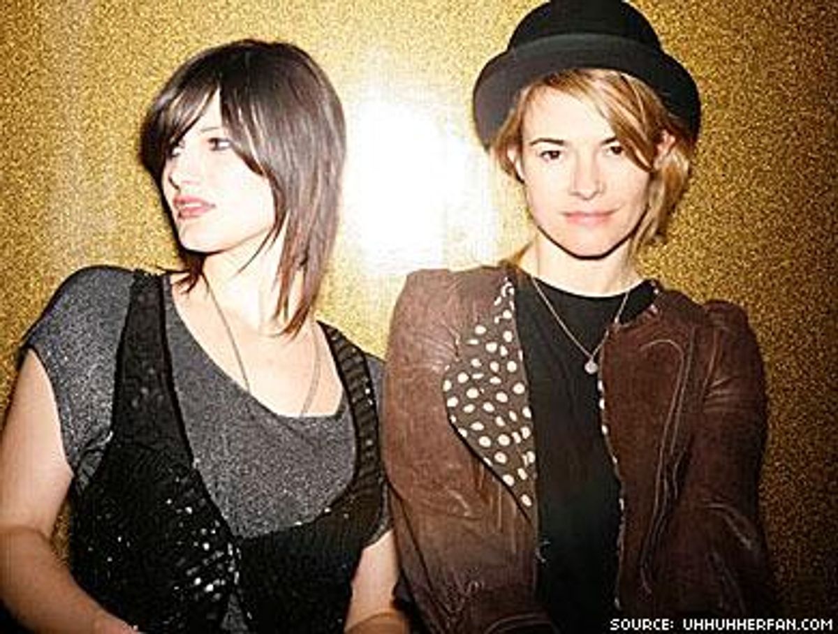 L Words Leisha Hailey Kicked Off Flight For Kissing Girlfriend