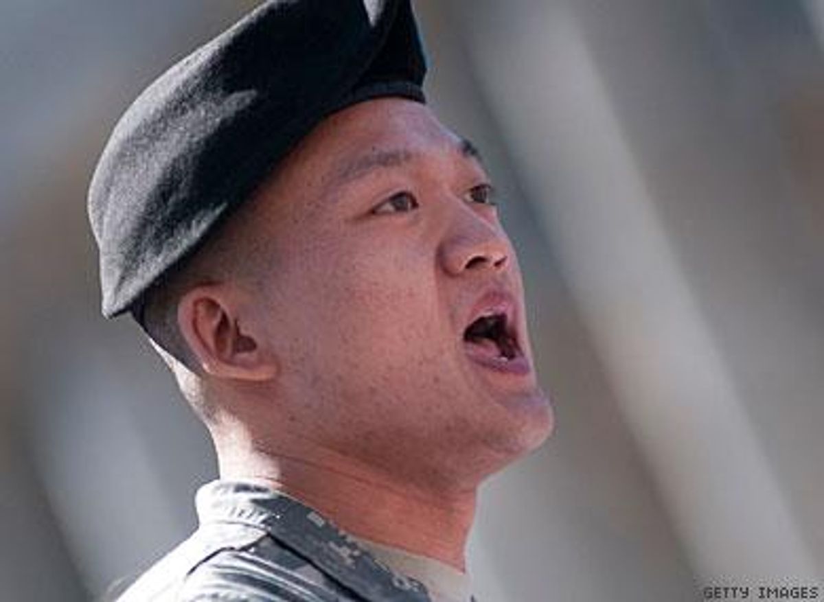Lt Dan Choi to Reenlist