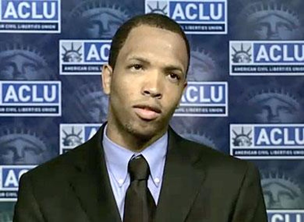 ACLU Fighting for Gay Officer