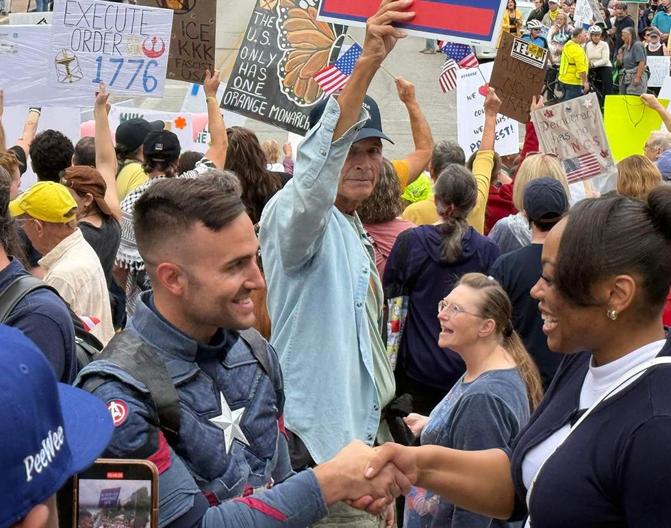 LGBTQ+ ally Army captain challenges IL Democratic U.S. rep | Advocate.com