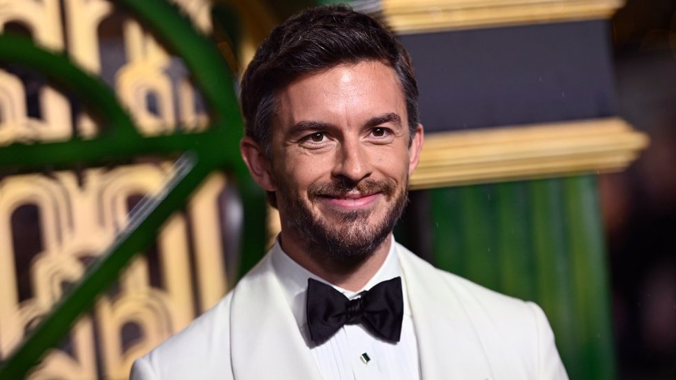 Jonathan Bailey shot Wicked, Fellow Travelers & Bridgerton at once