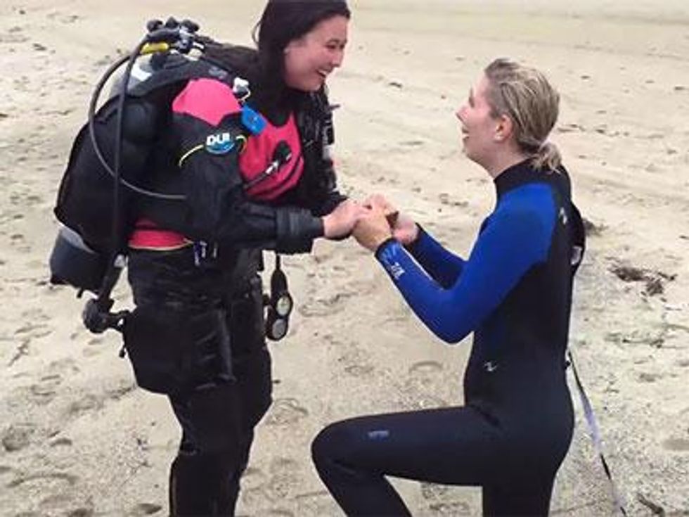 WATCH: How Deep Is Her Love? Woman Learns to Scuba Dive to Propose to ...