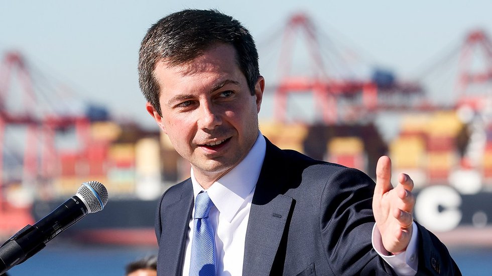 Pete Buttigieg praises agreement ending dock strike