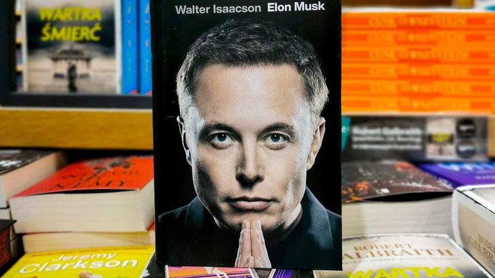 Elon Musk's trans daughter Vivian Wilson slams his biography