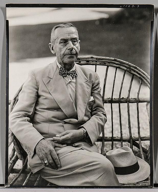 24 Rare, Previously Unseen Photos by George Platt Lynes at Auction