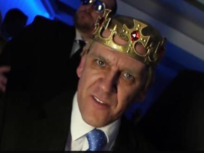 WATCH: Irish Actor Gives Eminem Equality Makeover With 'Putin Rap'