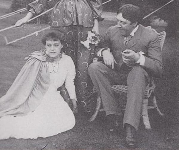 14 Men Who Were Once With Women