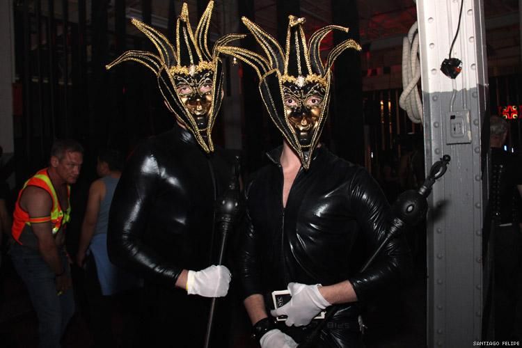 Dive Into Black Party With These 20 Photos