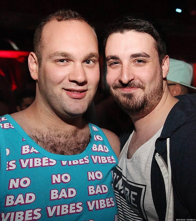 110 Photos of Bears In an Urban Habitat