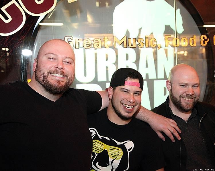 110 Photos of Bears In an Urban Habitat