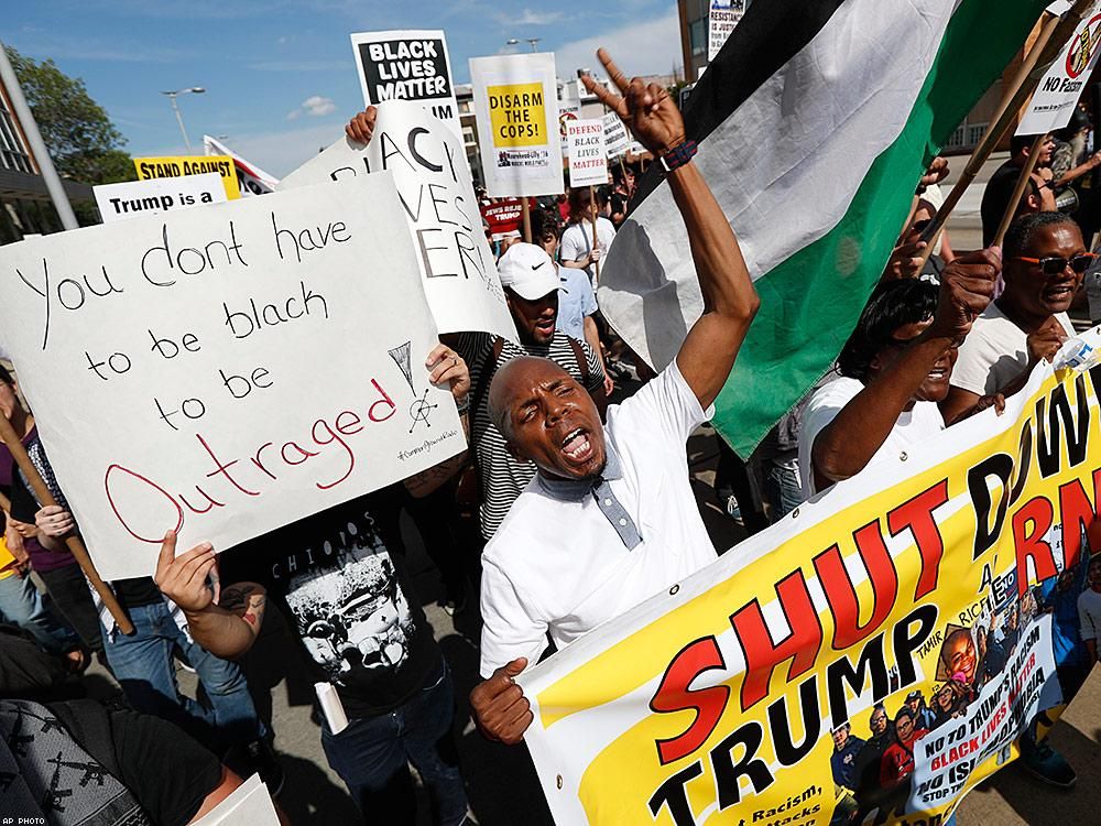 PHOTOS: Take a Look at What's Going on Outside the Republican Convention
