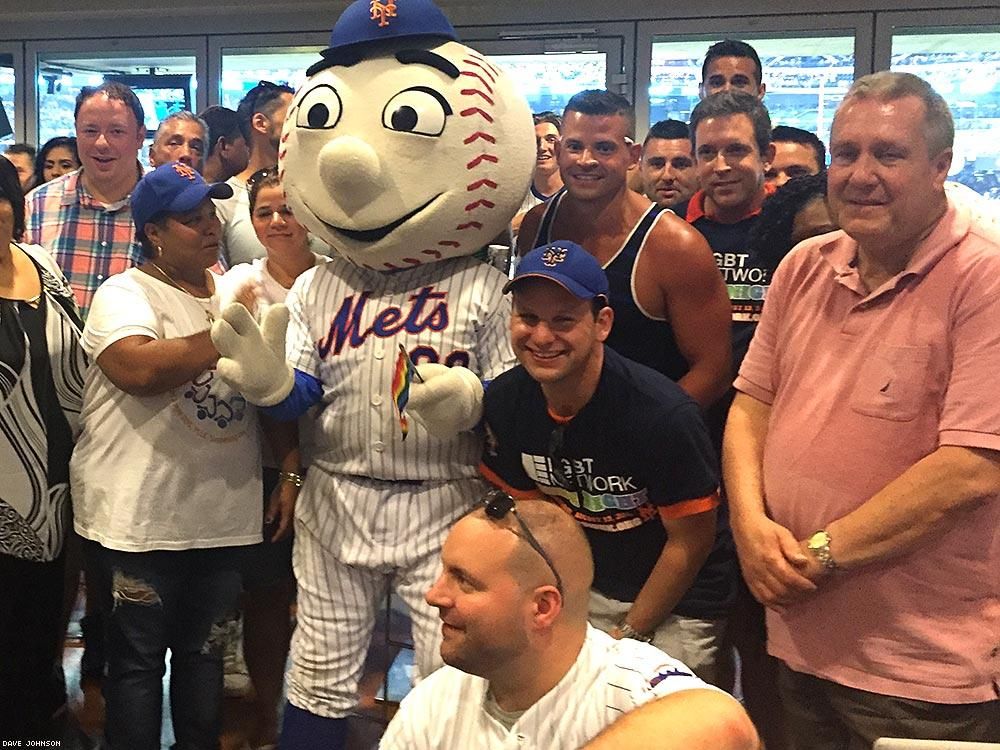 The New York Mets Embraced LGBT Fans This Weekend (Photos)