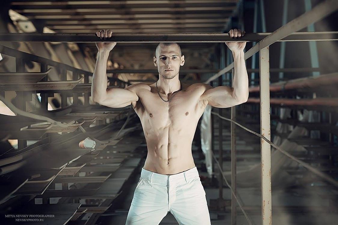 53 Photos of Russian Guys Who Want You to Look