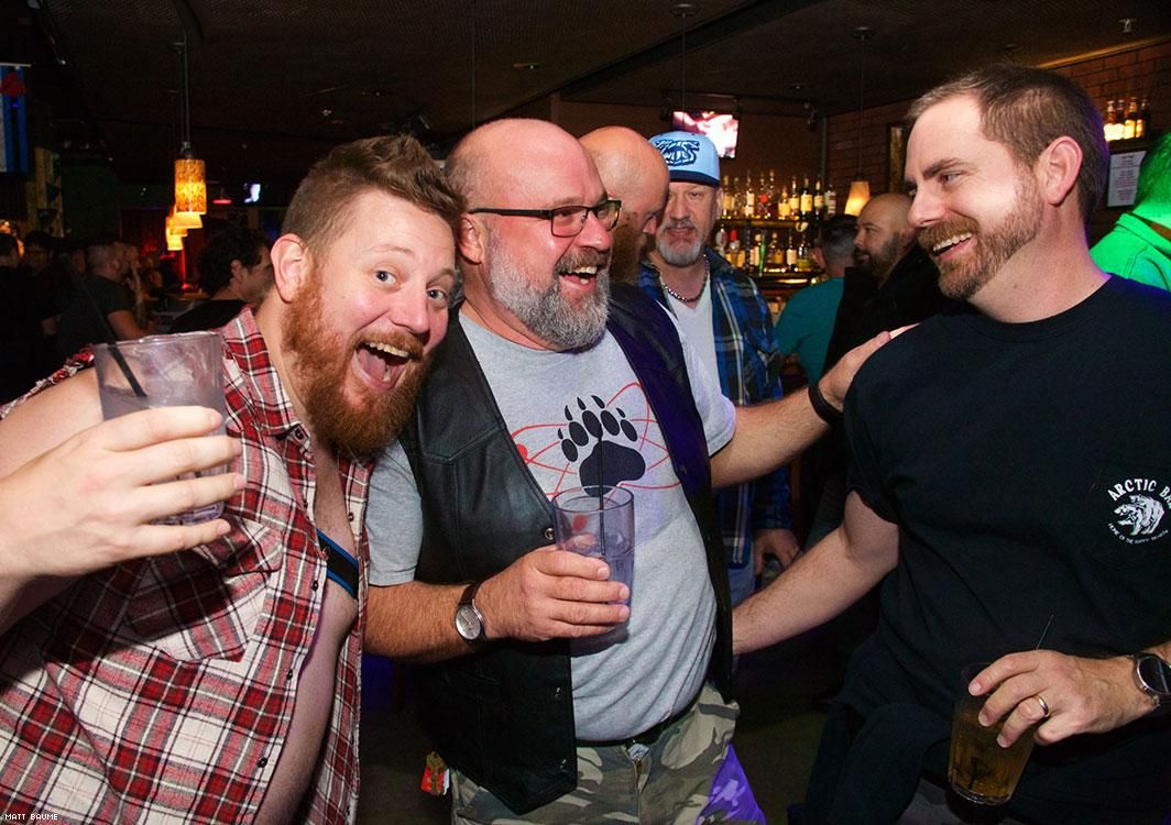 105 Photos of Beer-Guzzling Bears