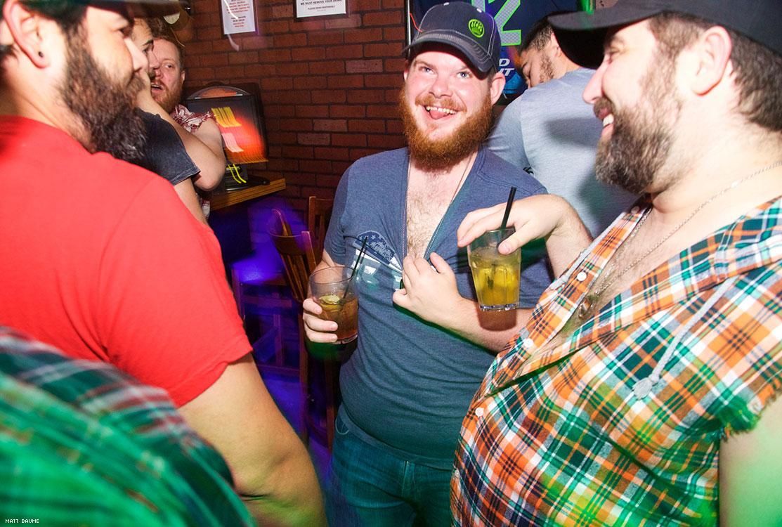 105 Photos of Beer-Guzzling Bears