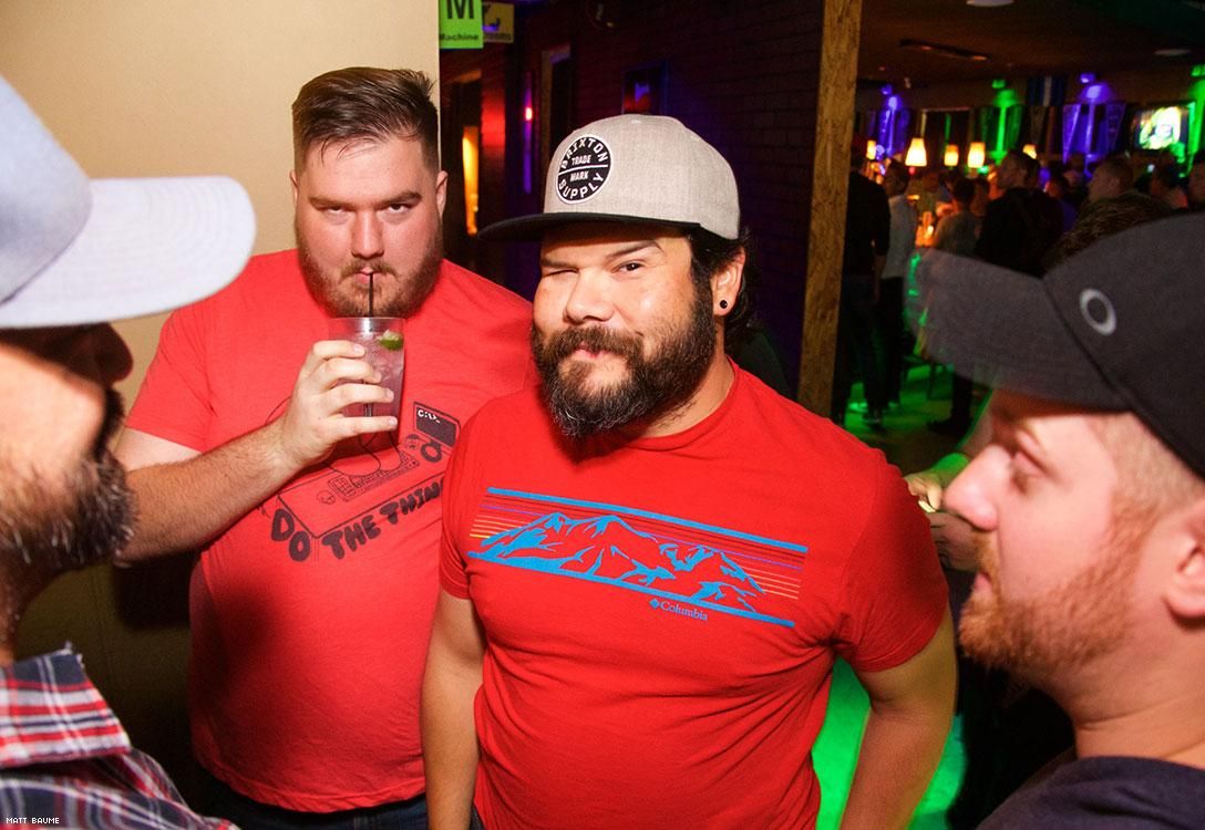 105 Photos of Beer-Guzzling Bears
