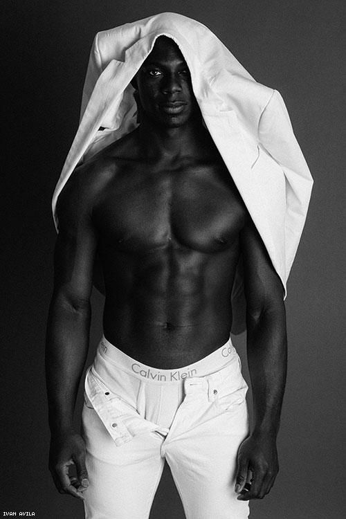 52 Photos of Really, Really, Really Good-Looking Guys