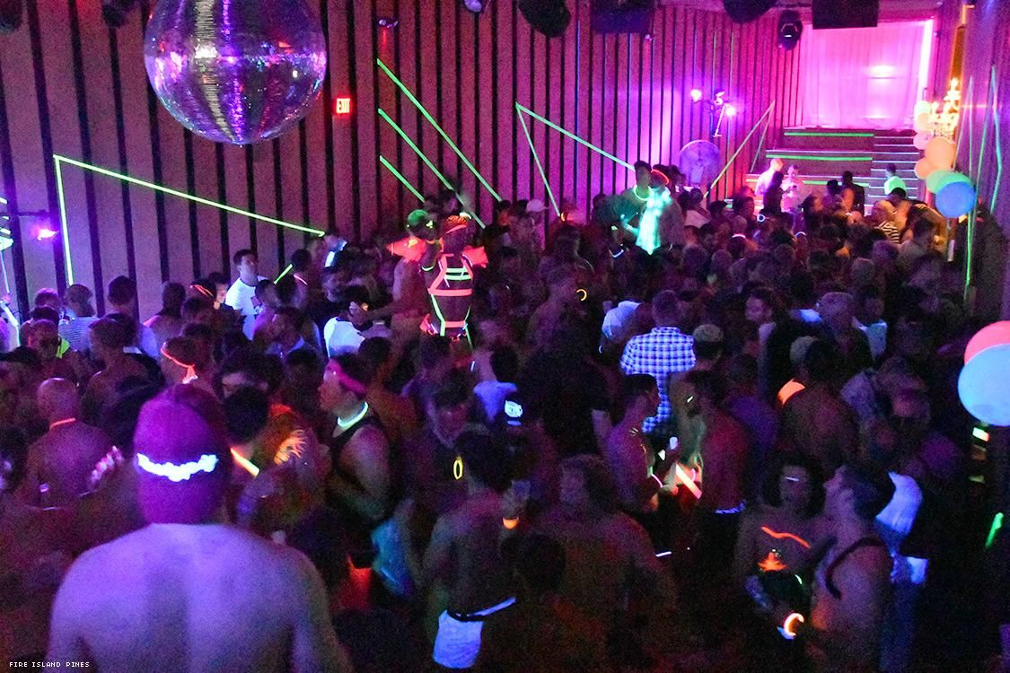 46 Photos Remind Us, Yes, It's All About Fire Island