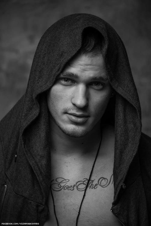 62 Photos of Brutal Beauty and Muscle by Andrei Vishnyakov