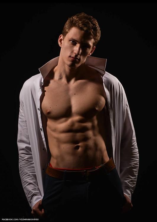 62 Photos of Brutal Beauty and Muscle by Andrei Vishnyakov