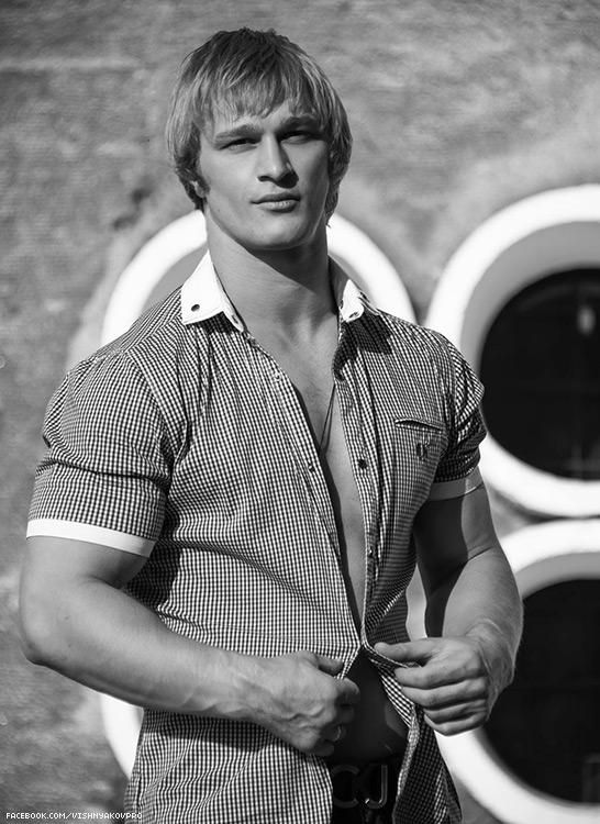 62 Photos of Brutal Beauty and Muscle by Andrei Vishnyakov