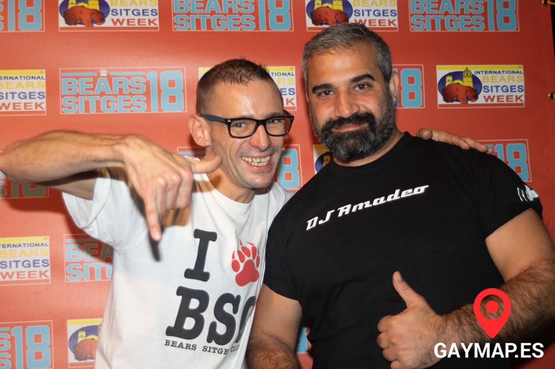 101 Photos of Bear Hunting at Night in Spain