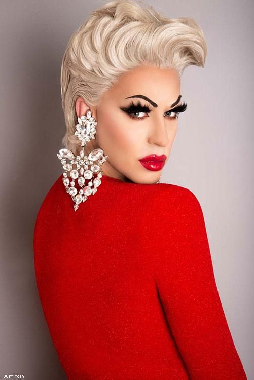 90 Photos by 'Just Toby' Are Just Sensational