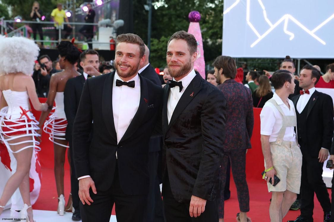 41 Crazy Gorgeous Photos Point You to a Glamorous Life Ball 2019