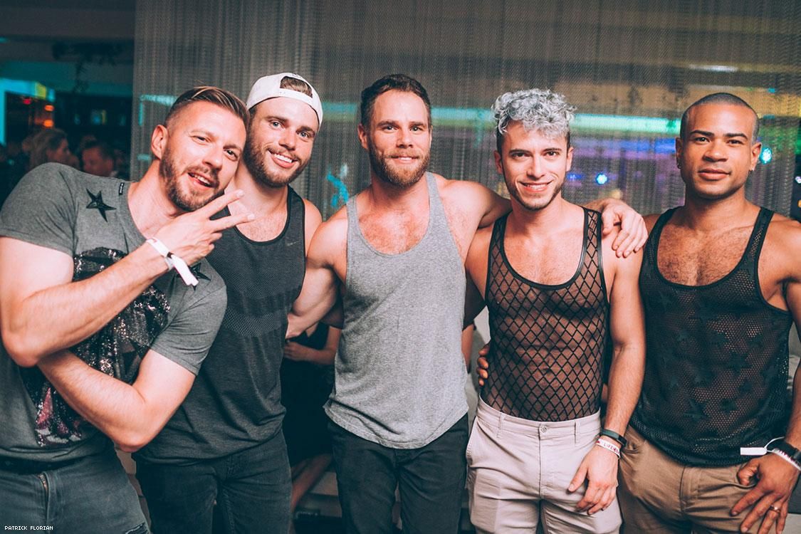 41 Crazy Gorgeous Photos Point You to a Glamorous Life Ball 2019