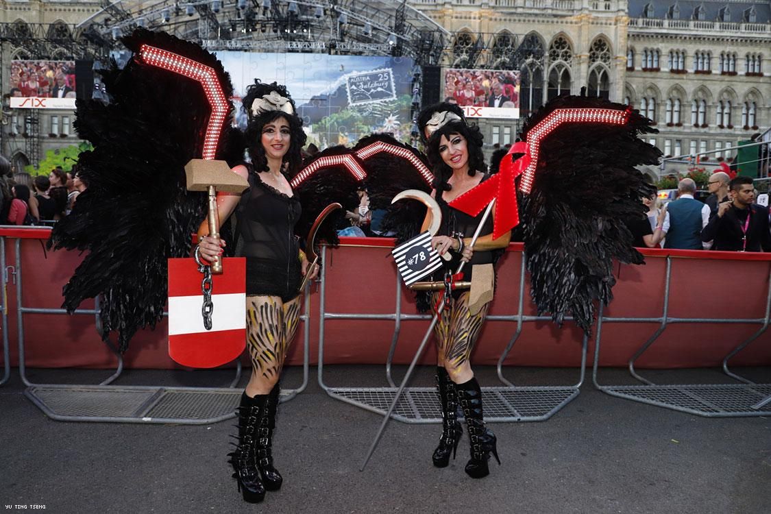 41 Crazy Gorgeous Photos Point You to a Glamorous Life Ball 2019
