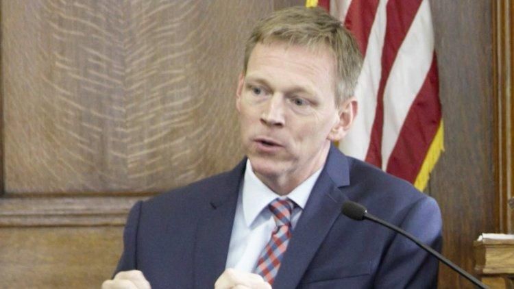 Former Iowa Official Wins Antigay Bias Suit Against GOP Governor