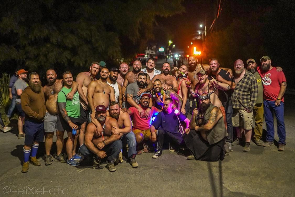 101 Night & Day Photos of the Heavenly Lazy Bear Week by Felix Xie