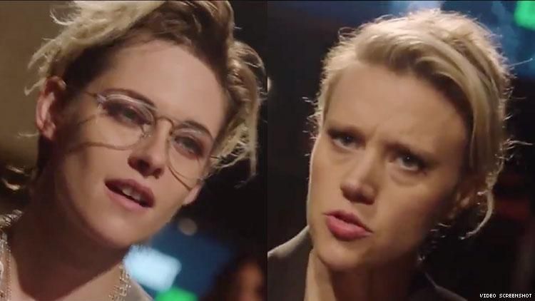Kristen Stewart and Kate McKinnon Go at It With Their Thumbs!