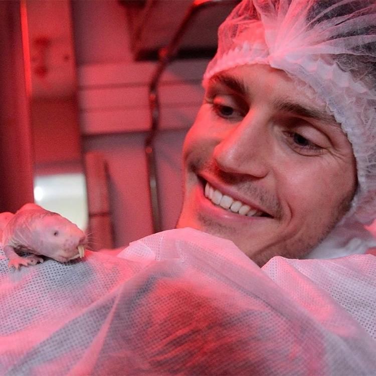 500 Queer Scientists to Make Your Day Smarter