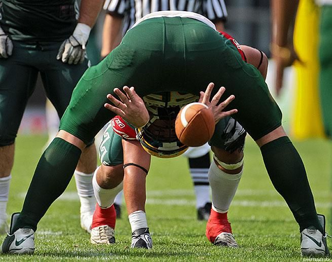 8 Gay Things Straight Guys Do Playing Football